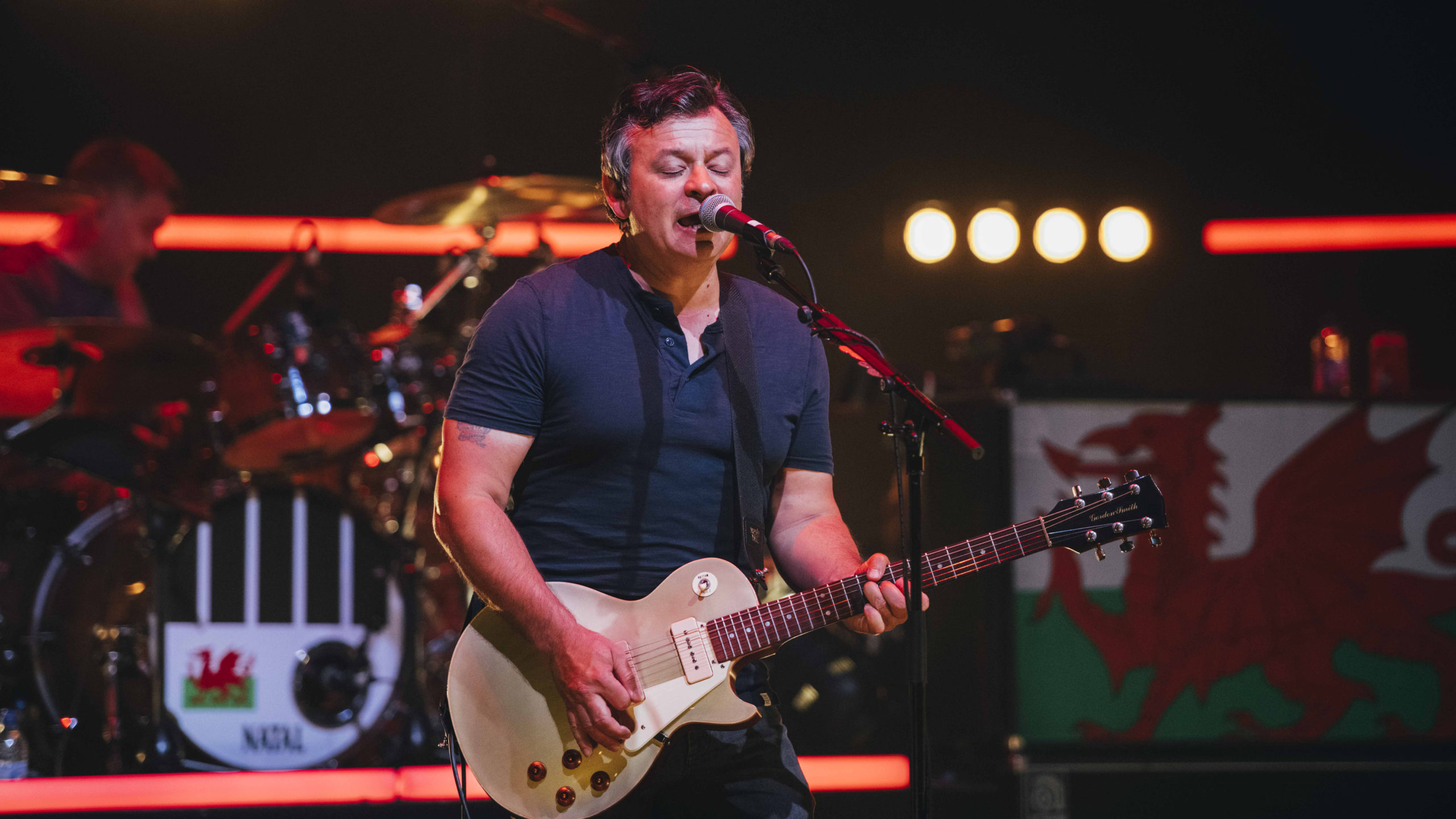 See the Manics make triumphant return at Radio 2 gig in Cardiff